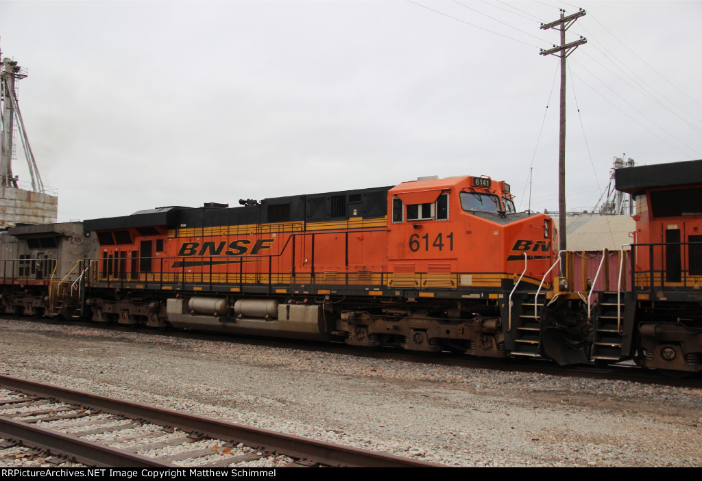 BNSF 6141
